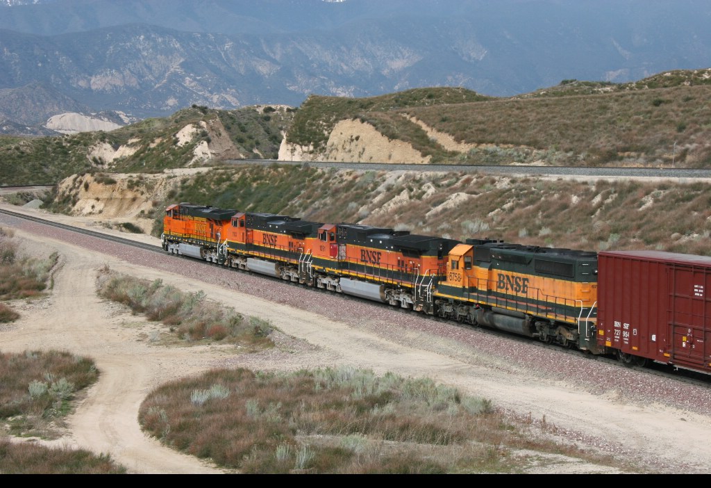BNSF 6758